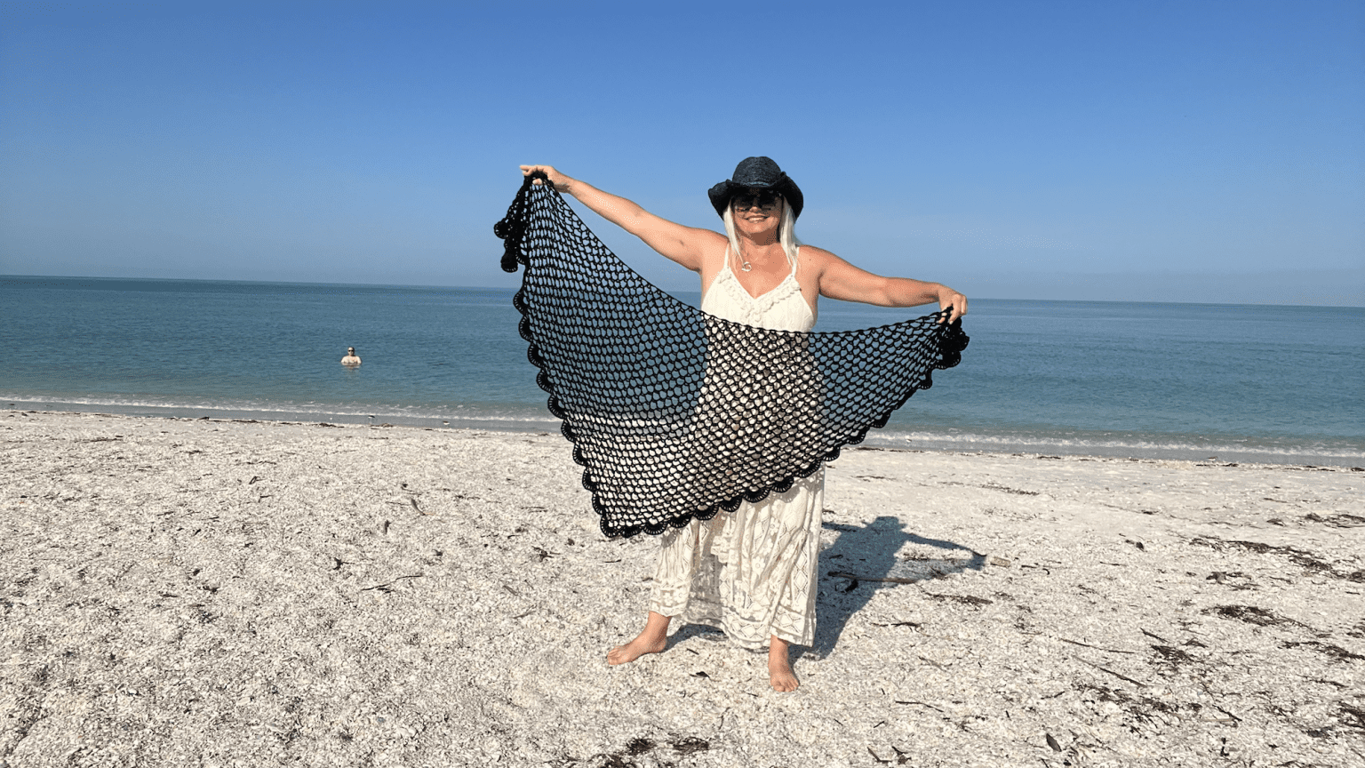Sable Simple Mesh Crochet Shawl Pattern | Kristin Omdahl